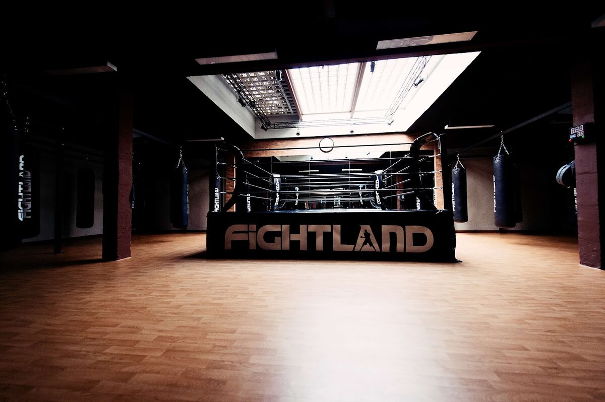FIGHTLAND MADRID-AZCA - Madrid - Horario, Dirección y Opiniones ...