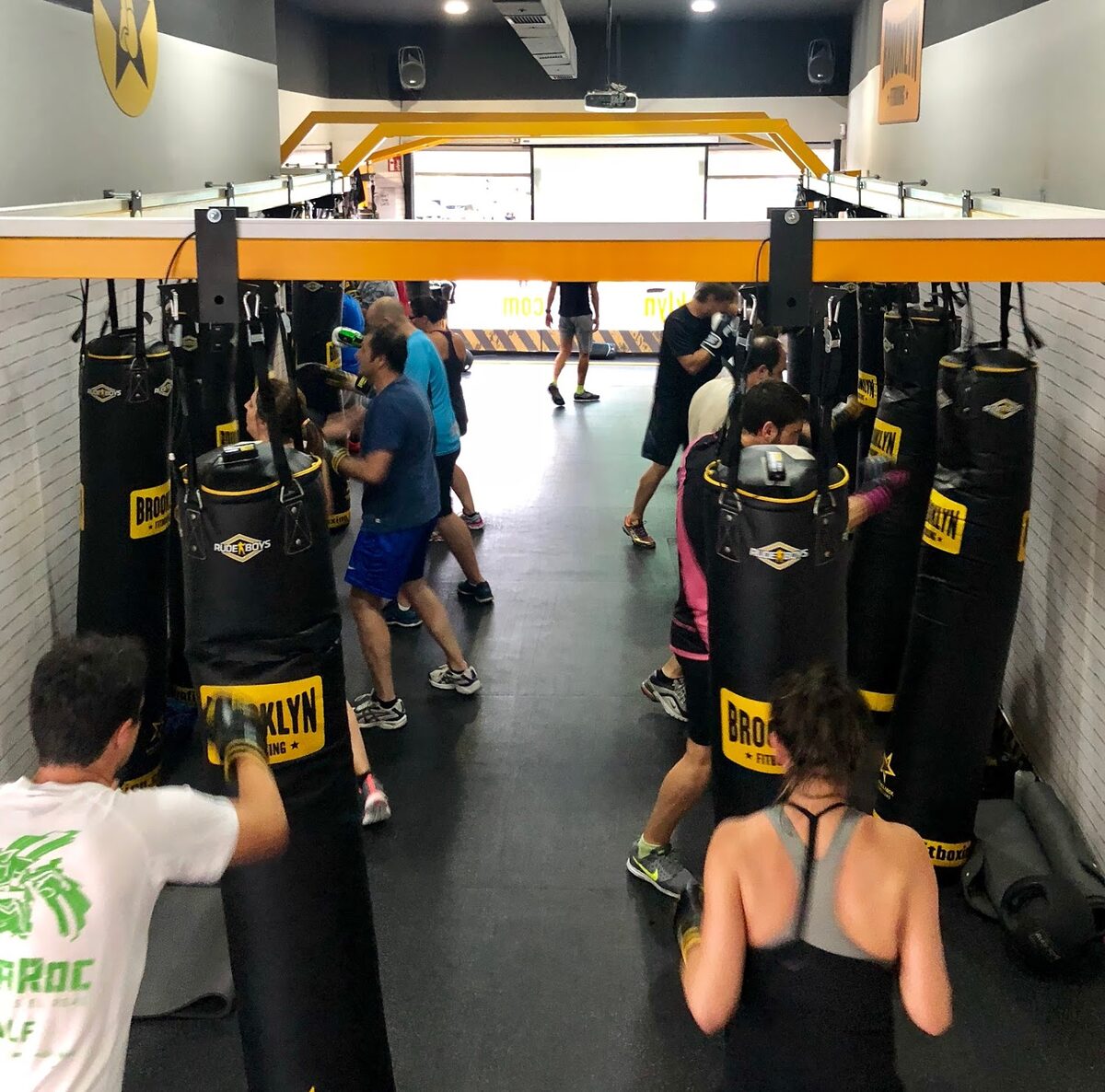 Brooklyn Fitboxing MONTECARMELO - Madrid - Horario, Dirección y ...